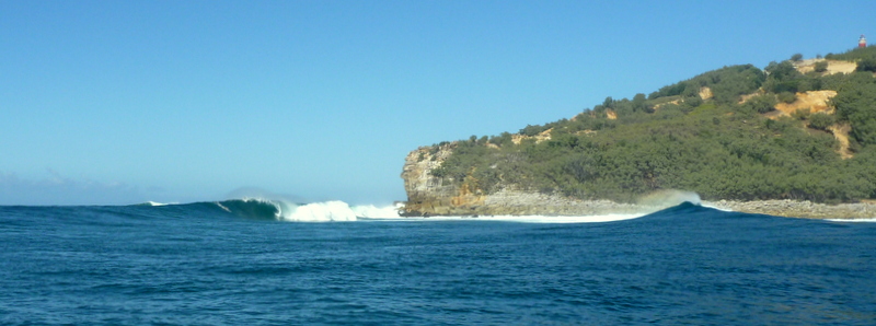 Cape Moreton surf pumping! - Professional Boat Care